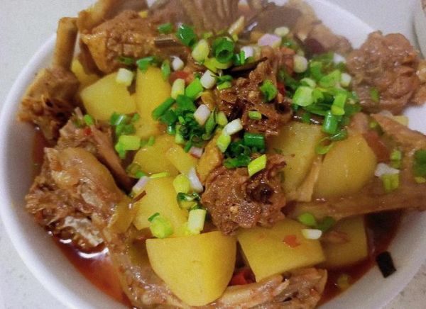 鸭子炖土豆怎么做好吃_鸭子炖土豆的家常做法-第3张图片-山城妙识 鸭子炖土豆怎么做好吃_鸭子炖土豆的家常做法-第3张图片-山城妙识