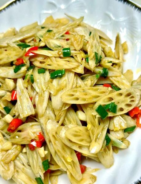 酸辣藕尖怎么做_酸辣藕尖的做法窍门-第1张图片-山城妙识 酸辣藕尖怎么做_酸辣藕尖的做法窍门-第1张图片-山城妙识