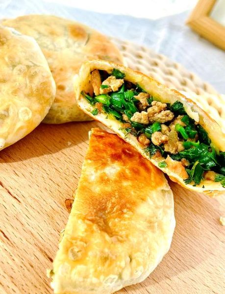 韭菜肉馅饼怎么和面_韭菜肉馅饼的家常做法-第2张图片-山城妙识