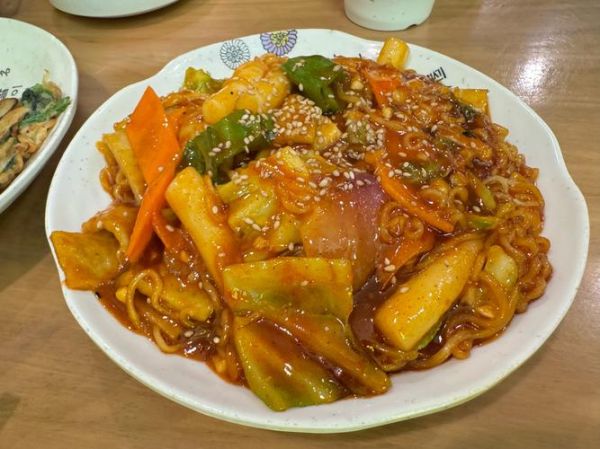 韩国料理代表菜有哪些_正宗做法-第3张图片-山城妙识