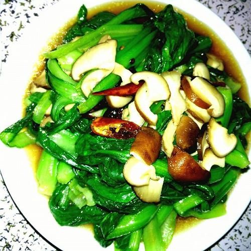 香菇油麦菜怎么炒好吃_香菇油麦菜焯水吗-第2张图片-山城妙识 香菇油麦菜怎么炒好吃_香菇油麦菜焯水吗-第2张图片-山城妙识