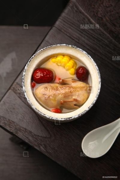 鹌鹑煲汤的做法大全_鹌鹑汤怎么炖最营养-第1张图片-山城妙识 鹌鹑煲汤的做法大全_鹌鹑汤怎么炖最营养-第1张图片-山城妙识