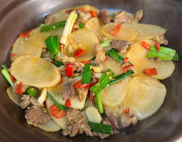 白萝卜炒肉怎么做_白萝卜炒肉热量高吗-第3张图片-山城妙识 白萝卜炒肉怎么做_白萝卜炒肉热量高吗-第3张图片-山城妙识