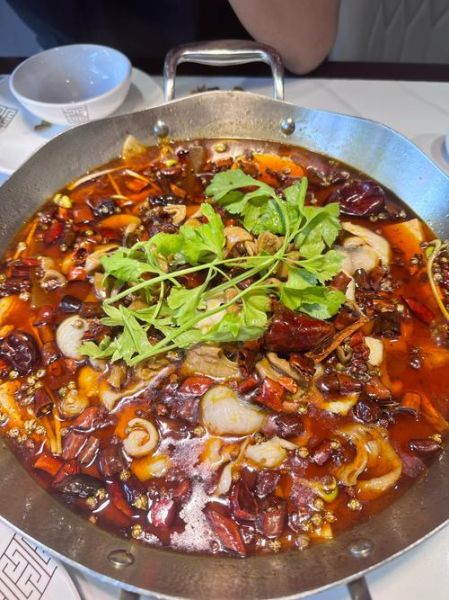 老哥们肥肠鱼怎么做_老哥们肥肠鱼好吃吗-第2张图片-山城妙识