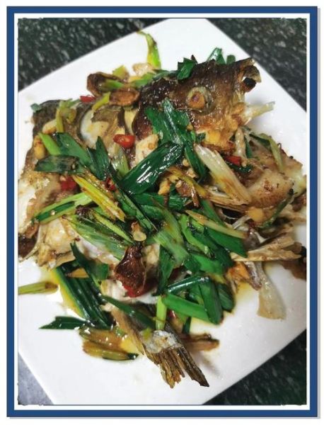 香煎鱼头怎么做_香煎鱼头用什么鱼头-第1张图片-山城妙识