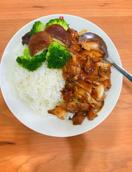 鸡腿饭图片为什么这么搞笑_如何拍出魔性效果-第1张图片-山城妙识 鸡腿饭图片为什么这么搞笑_如何拍出魔性效果-第1张图片-山城妙识