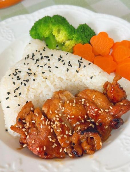 鸡腿饭图片为什么这么搞笑_如何拍出魔性效果-第2张图片-山城妙识 鸡腿饭图片为什么这么搞笑_如何拍出魔性效果-第2张图片-山城妙识