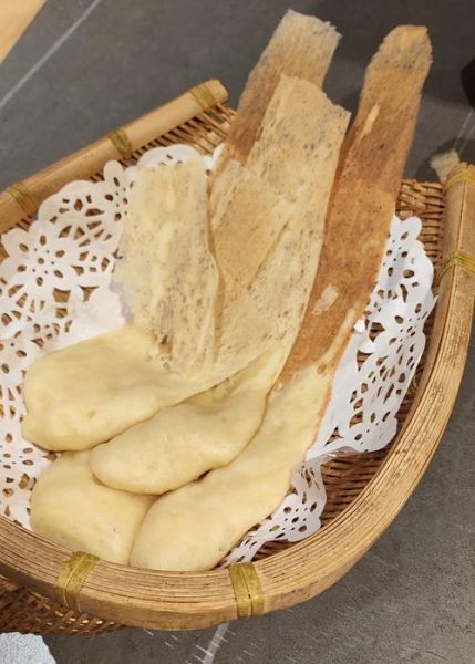 锅边馍馍的做法_锅边馍馍怎么做好吃-第1张图片-山城妙识