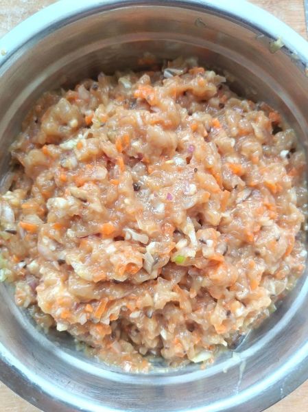 香菇肉馅饺子能放胡萝卜吗_香菇饺子加胡萝卜好吃吗-第1张图片-山城妙识 香菇肉馅饺子能放胡萝卜吗_香菇饺子加胡萝卜好吃吗-第1张图片-山城妙识