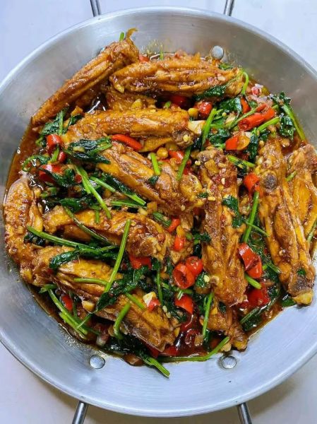 香辣鸡翅最简单的做法_香辣鸡翅怎么做才入味-第2张图片-山城妙识 香辣鸡翅最简单的做法_香辣鸡翅怎么做才入味-第2张图片-山城妙识