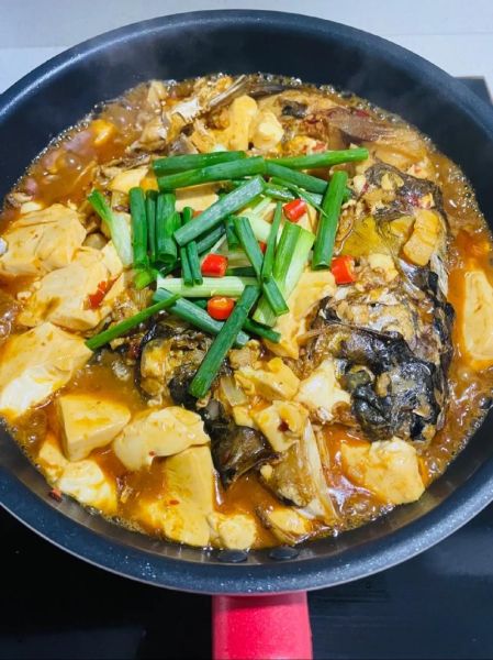 豆腐炖花鲢鱼怎么做_豆腐炖花鲢鱼的家常做法-第1张图片-山城妙识 豆腐炖花鲢鱼怎么做_豆腐炖花鲢鱼的家常做法-第1张图片-山城妙识