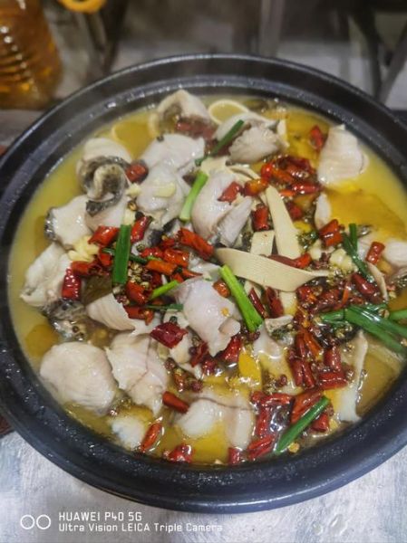 酸菜鱼火锅用什么鱼最好吃_黑鱼片还是草鱼段-第2张图片-山城妙识