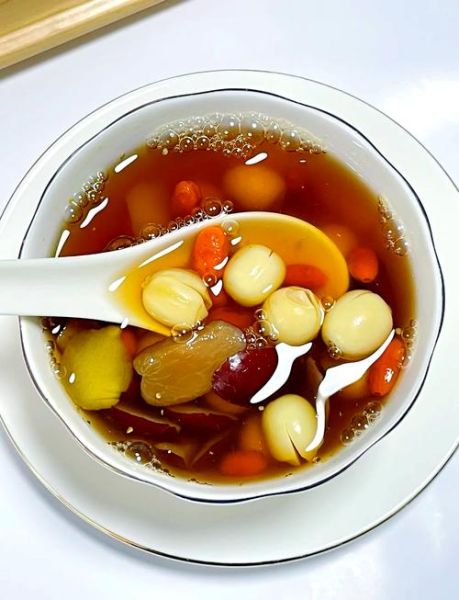 莲子怎么煮_莲子吃法大全-第1张图片-山城妙识 莲子怎么煮_莲子吃法大全-第1张图片-山城妙识