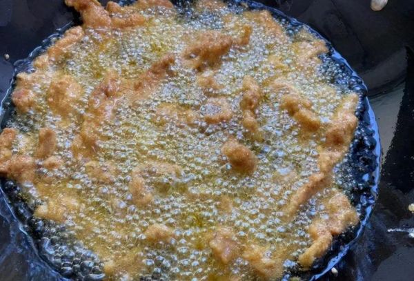 酥肉怎么炸才脆又香_炸酥肉用什么粉更酥脆-第3张图片-山城妙识 酥肉怎么炸才脆又香_炸酥肉用什么粉更酥脆-第3张图片-山城妙识