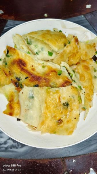 香葱饼怎么做才酥脆_香葱饼的家常做法-第3张图片-山城妙识
