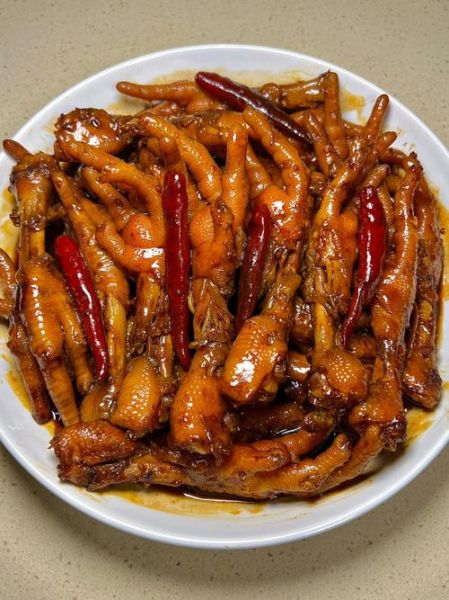 红烧鸡爪搭配什么最好吃_红烧鸡爪配什么主食-第1张图片-山城妙识