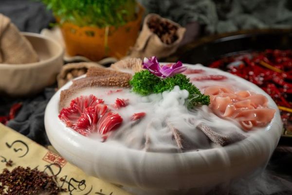 火锅菜品摆盘造型怎么摆_火锅花样摆盘技巧-第2张图片-山城妙识 火锅菜品摆盘造型怎么摆_火锅花样摆盘技巧-第2张图片-山城妙识