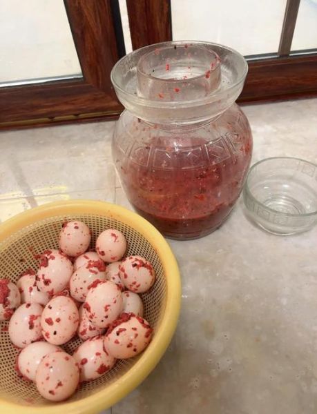 白酒腌制咸鸭蛋要泡多久_咸鸭蛋用多少度白酒最好-第1张图片-山城妙识