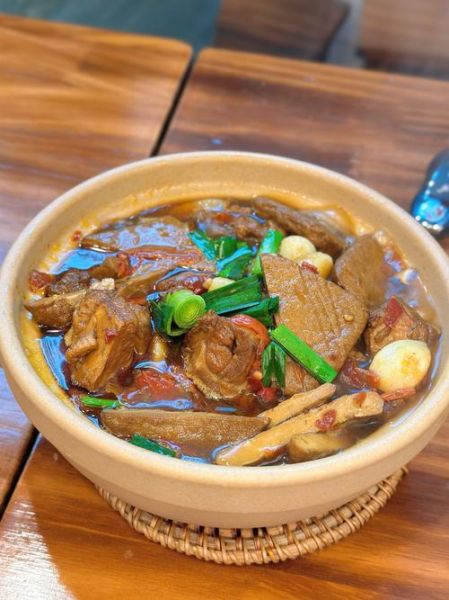 砂锅炖肉怎么做_正宗砂锅炖肉的做法-第1张图片-山城妙识 砂锅炖肉怎么做_正宗砂锅炖肉的做法-第1张图片-山城妙识