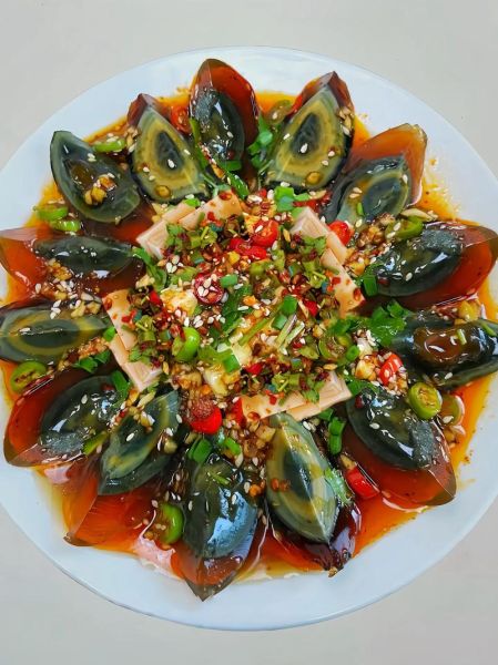 皮蛋豆腐怎么凉拌好吃_皮蛋豆腐家常做法窍门-第1张图片-山城妙识