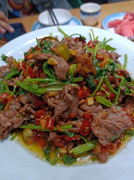 小炒牛肉怎么炒才嫩_小炒牛肉用哪个部位最好-第1张图片-山城妙识