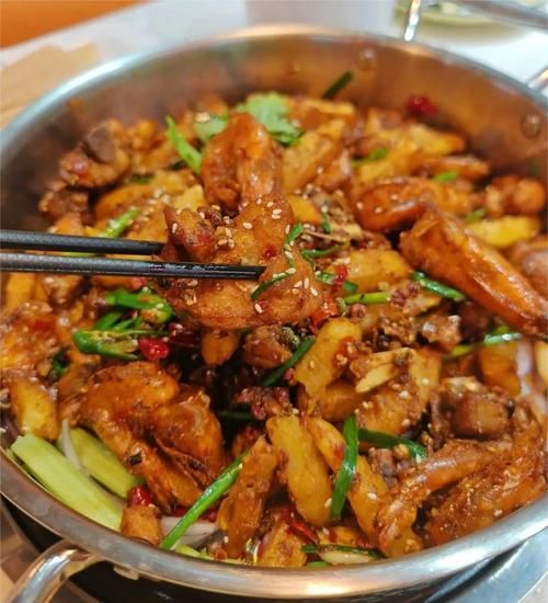 香辣土豆干锅鸡怎么做_干锅鸡不入味怎么办-第1张图片-山城妙识