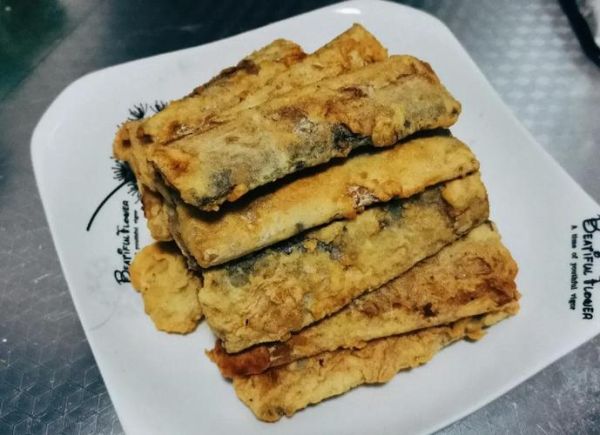 鱼裹面粉油炸怎么做_鱼炸多久才酥脆-第2张图片-山城妙识