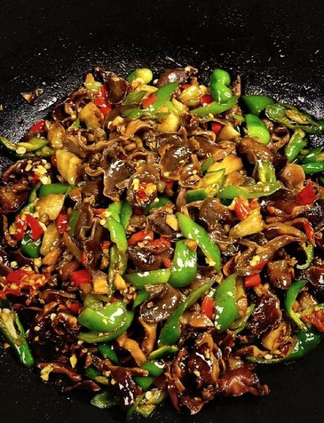 辣炒鸡胗怎么炒又嫩好吃_鸡胗去腥嫩滑的秘诀-第1张图片-山城妙识