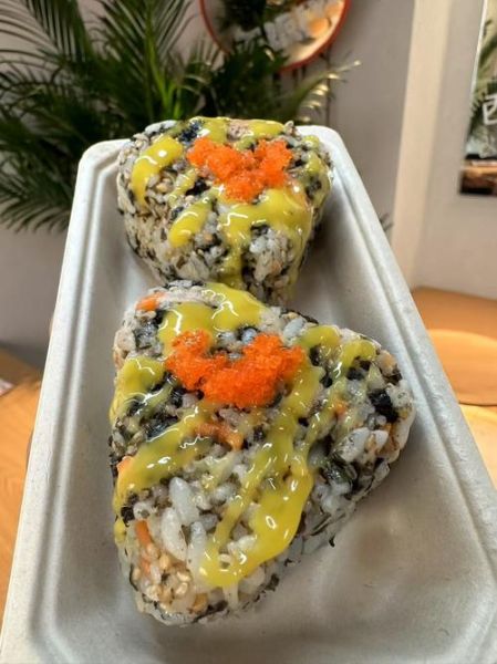 金枪鱼饭团怎么做_韩式金枪鱼饭团做法-第1张图片-山城妙识