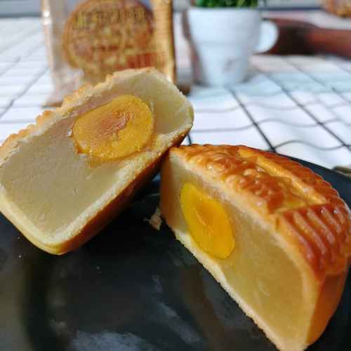 蛋黄月饼哪个牌子好吃_中秋送礼推荐-第1张图片-山城妙识 蛋黄月饼哪个牌子好吃_中秋送礼推荐-第1张图片-山城妙识