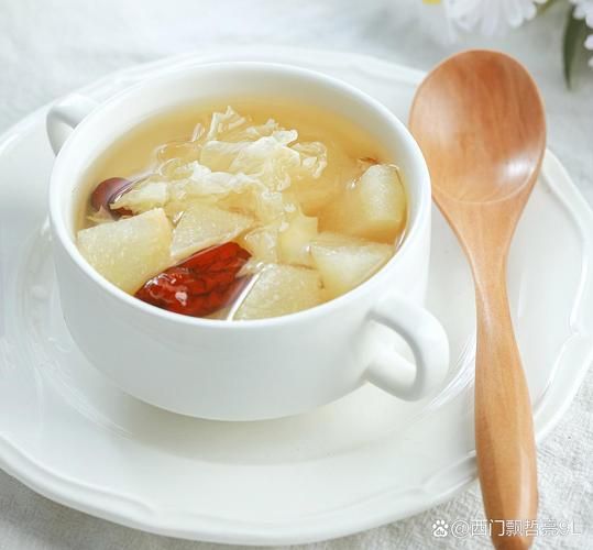 雪梨糖水要削皮吗_雪梨不去皮可以吗-第2张图片-山城妙识 雪梨糖水要削皮吗_雪梨不去皮可以吗-第2张图片-山城妙识