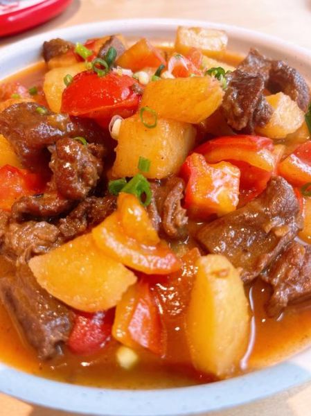 土豆烧牛肉最正宗做法_土豆烧牛肉怎么做好吃-第1张图片-山城妙识 土豆烧牛肉最正宗做法_土豆烧牛肉怎么做好吃-第1张图片-山城妙识