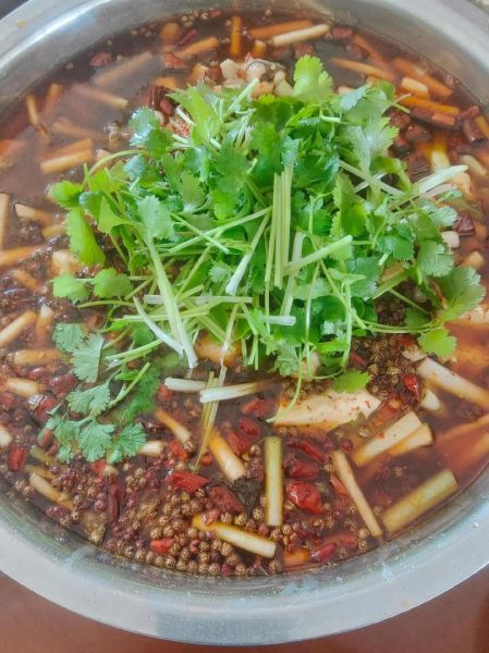 麻辣豆腐鱼火锅怎么做_麻辣豆腐鱼火锅底料配方-第2张图片-山城妙识 麻辣豆腐鱼火锅怎么做_麻辣豆腐鱼火锅底料配方-第2张图片-山城妙识