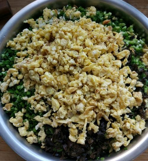 韭菜鸡蛋饺子馅比例_韭菜鸡蛋饺子馅怎么调好吃-第3张图片-山城妙识 韭菜鸡蛋饺子馅比例_韭菜鸡蛋饺子馅怎么调好吃-第3张图片-山城妙识