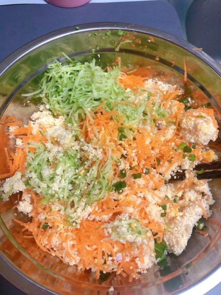 豆渣饼怎么做好吃_豆渣饼的做法窍门-第1张图片-山城妙识 豆渣饼怎么做好吃_豆渣饼的做法窍门-第1张图片-山城妙识