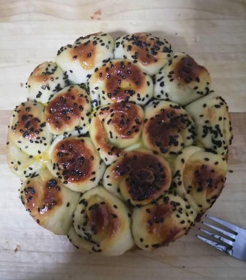 电饭煲做面包怎么做_家常面包简单做法电饭煲-第1张图片-山城妙识