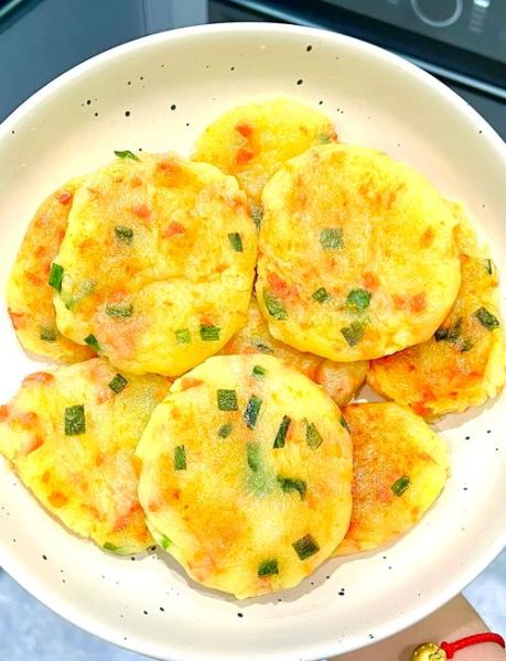 土豆饼怎么做好吃_土豆饼外酥里嫩秘诀-第1张图片-山城妙识 土豆饼怎么做好吃_土豆饼外酥里嫩秘诀-第1张图片-山城妙识