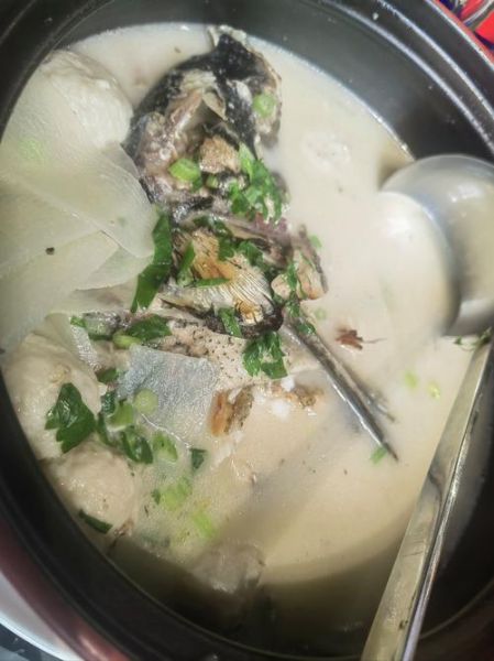 鱼头汤的做法大全补气血_鱼头汤补气血怎么做-第2张图片-山城妙识 鱼头汤的做法大全补气血_鱼头汤补气血怎么做-第2张图片-山城妙识