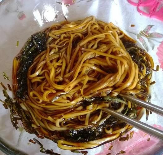 黄磊葱油面怎么做_向往的生活同款配方-第1张图片-山城妙识 黄磊葱油面怎么做_向往的生活同款配方-第1张图片-山城妙识