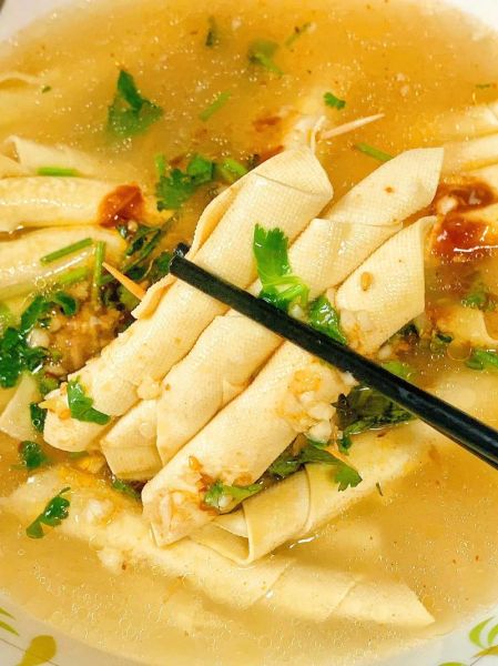 鸡汤豆腐串怎么做_鸡汤豆腐串做法视频-第1张图片-山城妙识