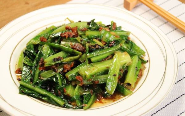 豆豉鲮鱼炒油麦菜怎么做_豆豉鲮鱼炒油麦菜热量高吗-第2张图片-山城妙识 豆豉鲮鱼炒油麦菜怎么做_豆豉鲮鱼炒油麦菜热量高吗-第2张图片-山城妙识
