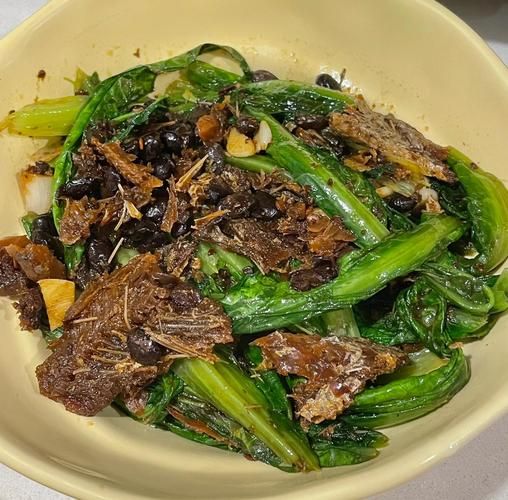 豆豉鲮鱼炒油麦菜怎么做_豆豉鲮鱼炒油麦菜热量高吗-第3张图片-山城妙识 豆豉鲮鱼炒油麦菜怎么做_豆豉鲮鱼炒油麦菜热量高吗-第3张图片-山城妙识