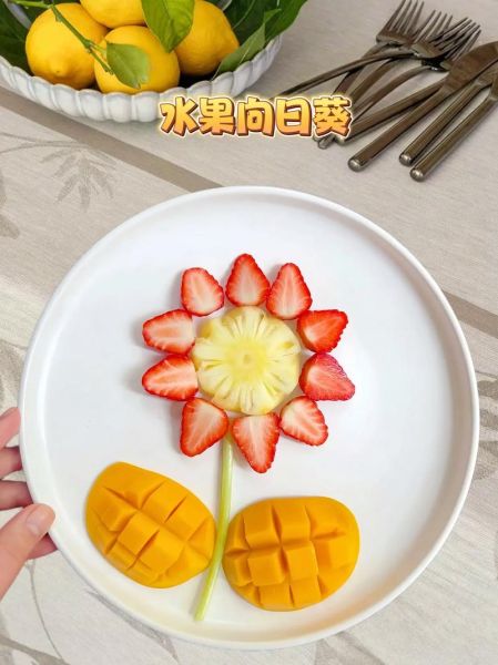 水果拼盘怎么做简单又好看_普通水果拼盘摆盘技巧-第2张图片-山城妙识 水果拼盘怎么做简单又好看_普通水果拼盘摆盘技巧-第2张图片-山城妙识