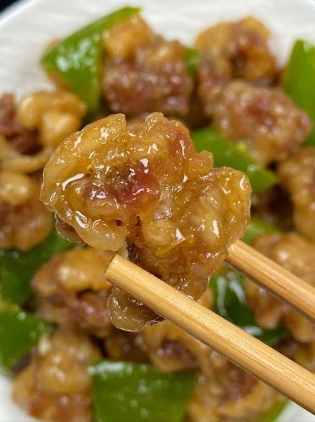 瘦肉怎么炒才嫩_瘦肉的做法大全简单-第2张图片-山城妙识
