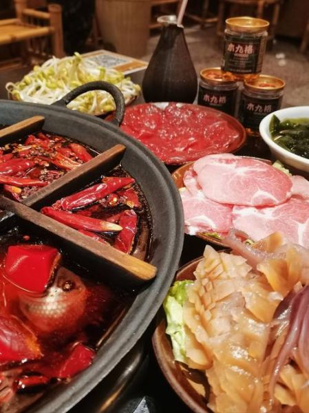 重庆火锅图片大全_如何挑选地道九宫格-第2张图片-山城妙识 重庆火锅图片大全_如何挑选地道九宫格-第2张图片-山城妙识