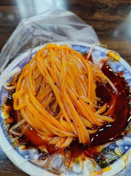 秦镇米皮哪里最正宗_秦镇米皮怎么做才筋道-第1张图片-山城妙识 秦镇米皮哪里最正宗_秦镇米皮怎么做才筋道-第1张图片-山城妙识