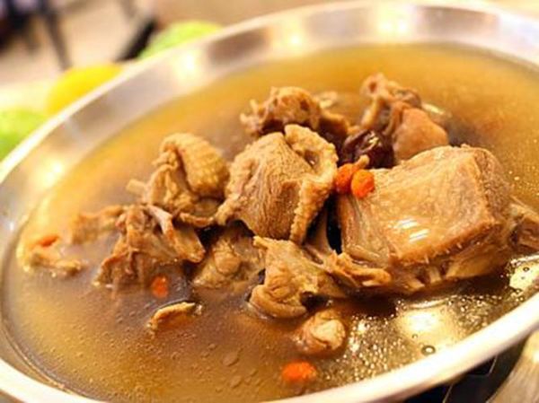 老鸭炖什么补气血_气血双补的食材搭配-第3张图片-山城妙识 老鸭炖什么补气血_气血双补的食材搭配-第3张图片-山城妙识