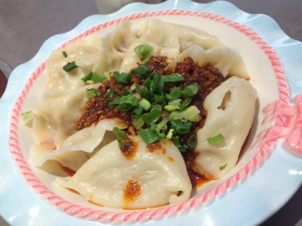 龙抄手是馄饨吗_龙抄手与馄饨区别-第2张图片-山城妙识 龙抄手是馄饨吗_龙抄手与馄饨区别-第2张图片-山城妙识