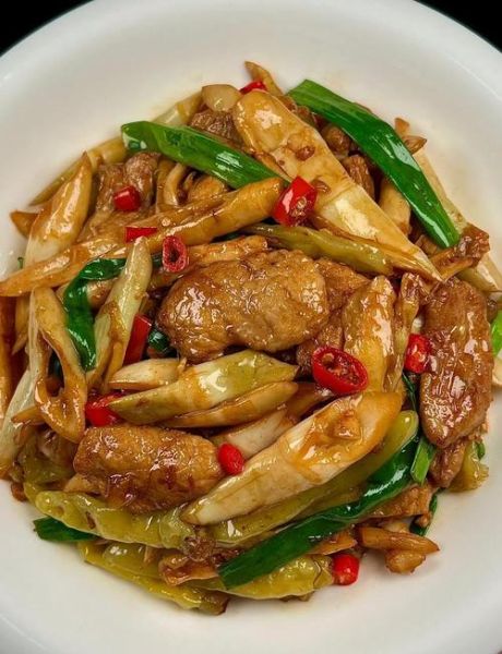鲜竹笋炒肉丝怎么做_鲜竹笋炒肉丝要焯水吗-第1张图片-山城妙识 鲜竹笋炒肉丝怎么做_鲜竹笋炒肉丝要焯水吗-第1张图片-山城妙识