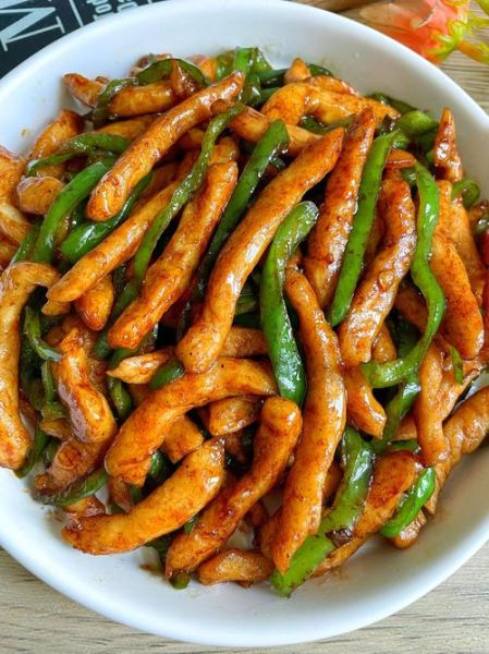 青椒炒鸡胸肉怎么做_鸡胸肉怎么炒才嫩-第3张图片-山城妙识 青椒炒鸡胸肉怎么做_鸡胸肉怎么炒才嫩-第3张图片-山城妙识